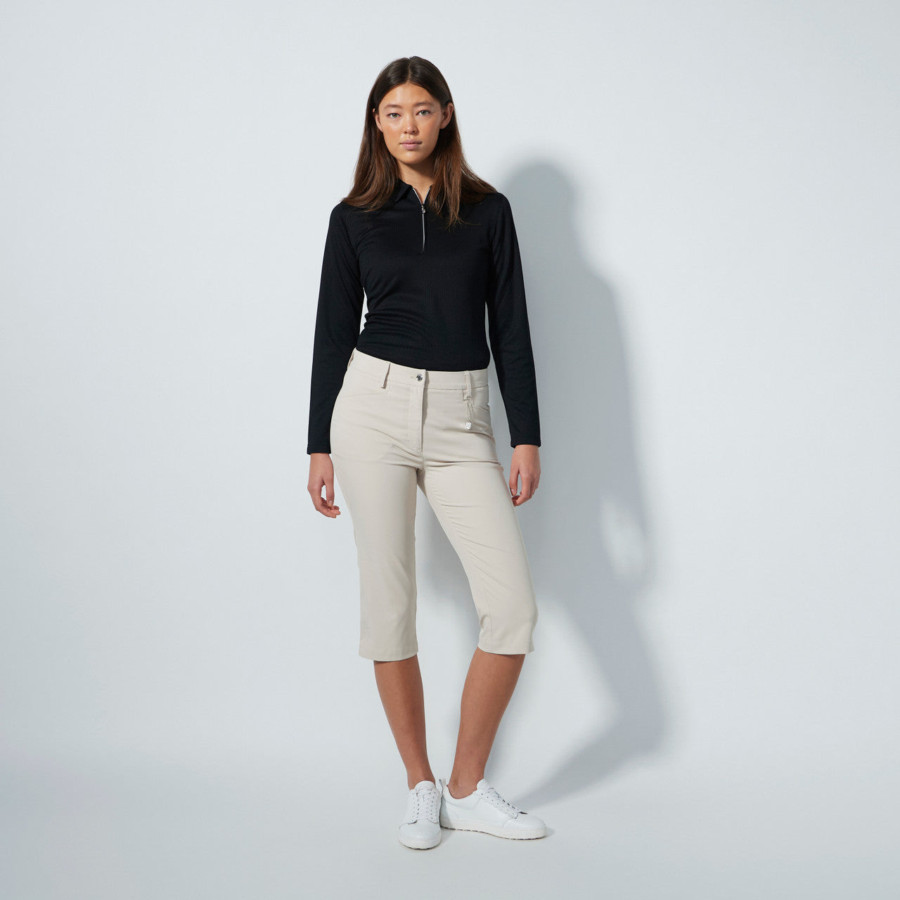 DS Lyric Raw Beige Capris V2 F25 – Daily Sports USA